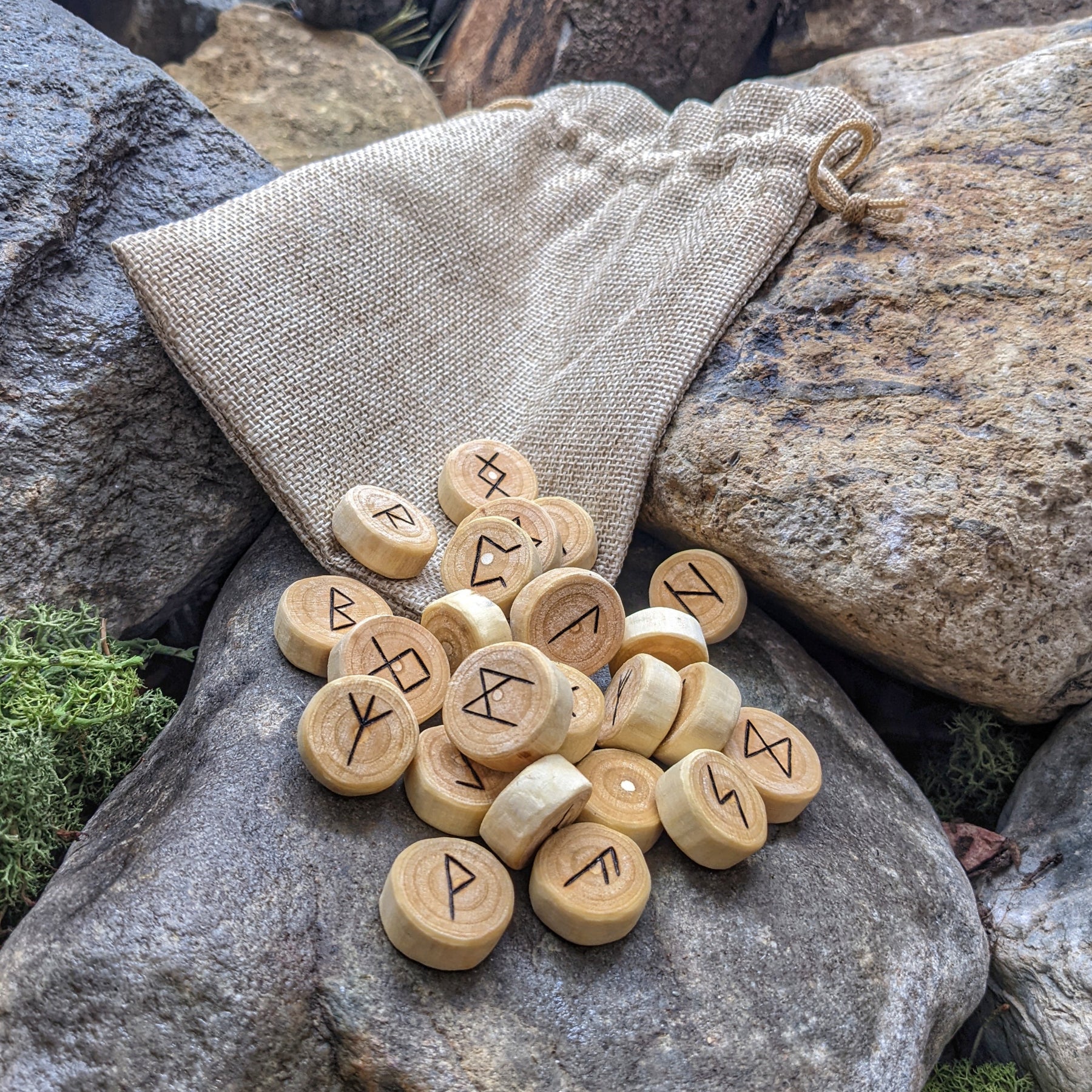 Wooden Rune Set – Horns of Odin